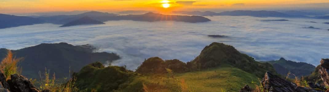 Doi Pha Tang - Hike, Viewpoint, Tour, Accommodation, Chiang Rai Thailand